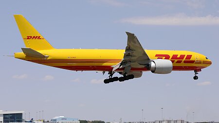 DHL EXPRESS | Express package abroad, online shipping calculation